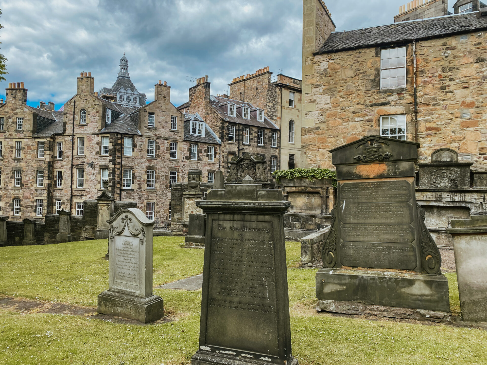How To Spend A Weekend In Edinburgh